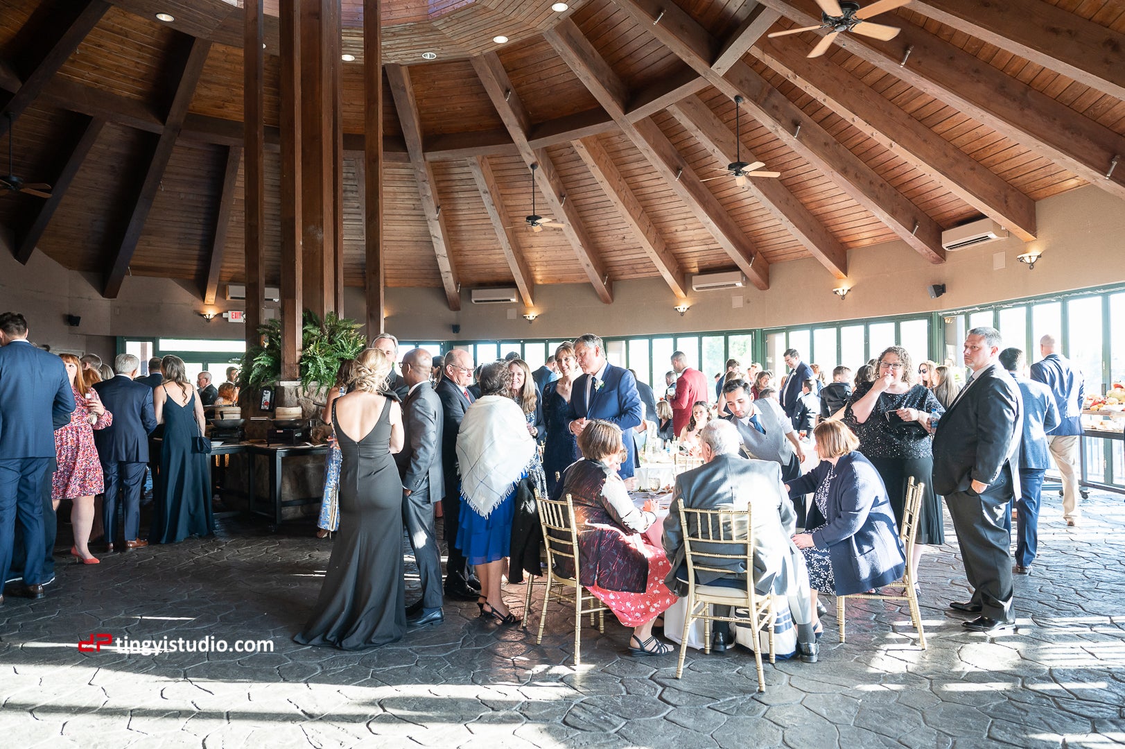 Grand Rotunda: Cocktail | Crystal Springs Resort